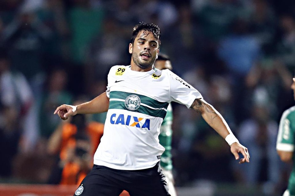 Grêmio surpreende e anuncia contratação de Henrique Almeida | Giro do Vale